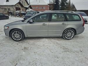 Blue Volvo V50 2010 in Pasvalys, with an engine capacity of 1.56 L and mileage of 203 thousand km for 3200 €, photo 3 on AUTOMOTO.COM.LV