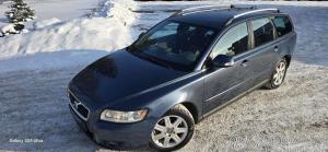 Blue Volvo V50 2010 in Kazlu Ruda, with an engine capacity of 1.56 L and mileage of 254 thousand km for 2900 €, photo 9 on AUTOMOTO.COM.LV