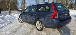 Blue Volvo V50 2010 in Kazlu Ruda, with an engine capacity of 1.56 L and mileage of 254 thousand km for 2900 €, photo 12 on AUTOMOTO.COM.LV