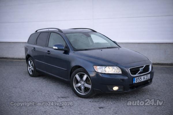 Blue Volvo V50 2010 in Valga, with an engine capacity of 2.00 L and mileage of 264 thousand km for 1700 €, photo 2 on AUTOMOTO.COM.LV