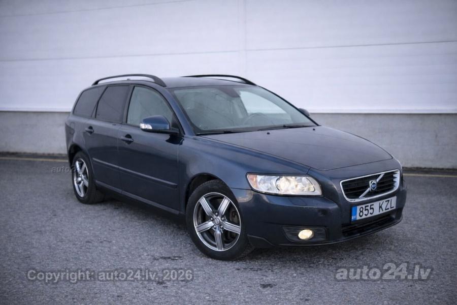 Blue Volvo V50 2010 in Valga, with an engine capacity of 2.00 L and mileage of 264 thousand km for 1700 €, photo 3 on AUTOMOTO.COM.LV