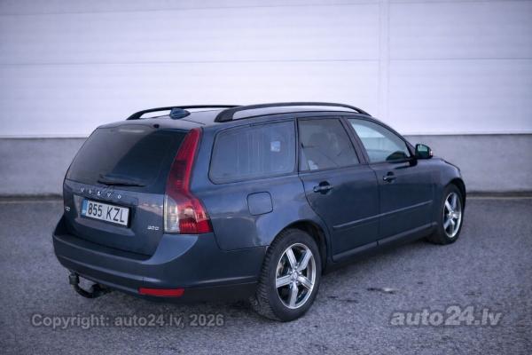 Blue Volvo V50 2010 in Valga, with an engine capacity of 2.00 L and mileage of 264 thousand km for 1700 €, photo 5 on AUTOMOTO.COM.LV