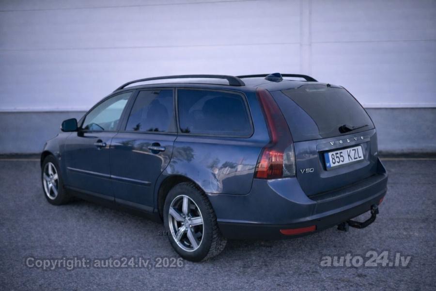 Blue Volvo V50 2010 in Valga, with an engine capacity of 2.00 L and mileage of 264 thousand km for 1700 €, photo 7 on AUTOMOTO.COM.LV