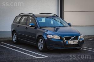 Синий Вольво В50 2010 в Рига, объемом двигателя 1.60 л и пробегом 281 тыс. км за 2990 €, фото 4 на AUTOMOTO.COM.LV