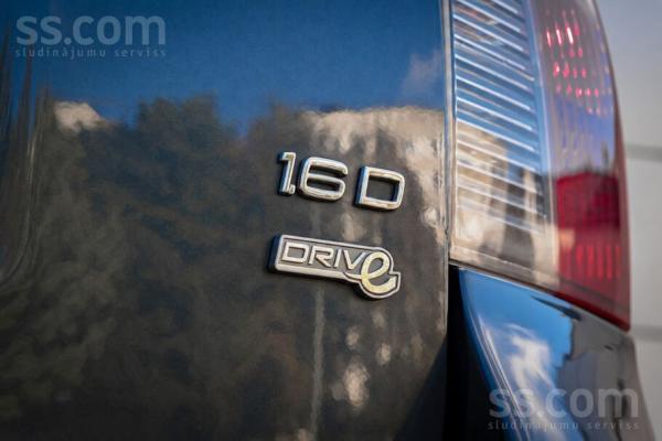 Zils Volvo V50 2010 Rīga, ar dzinēja tilpumu 1.60 L un nobraukumu 281 tūkst. km par 2990 €, foto 10 vietnē AUTOMOTO.COM.LV