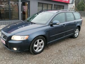 Zils Volvo V50 2011 Valmiera, ar dzinēja tilpumu 1.60 L un nobraukumu 0 tūkst. km par 3950 €, foto 2 vietnē AUTOMOTO.COM.LV