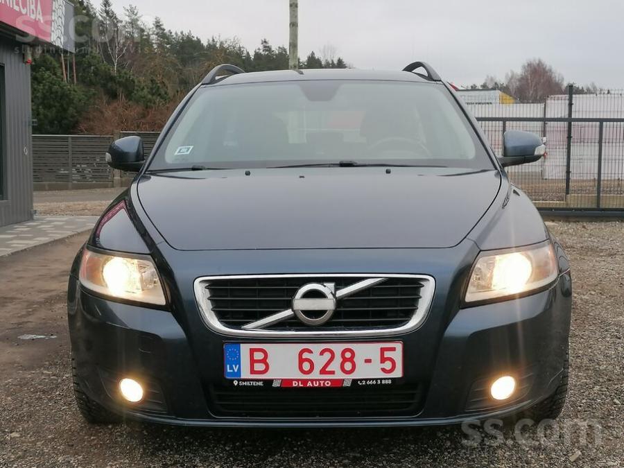 Zils Volvo V50 2011 Valmiera, ar dzinēja tilpumu 1.60 L un nobraukumu 0 tūkst. km par 3950 €, foto 3 vietnē AUTOMOTO.COM.LV