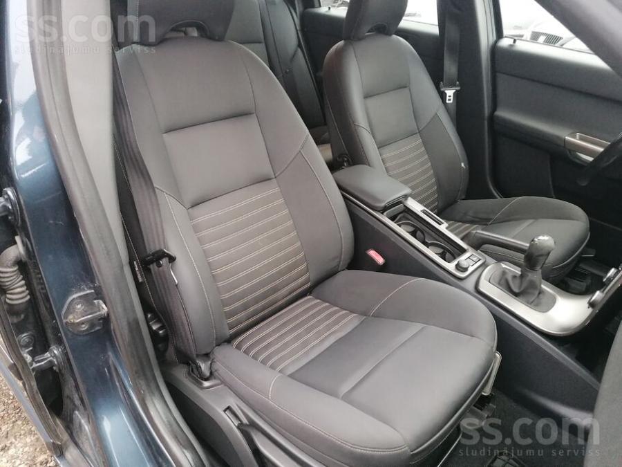 Zils Volvo V50 2011 Valmiera, ar dzinēja tilpumu 1.60 L un nobraukumu 0 tūkst. km par 3950 €, foto 11 vietnē AUTOMOTO.COM.LV