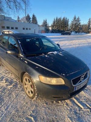 Zils Volvo V50 2011 Tartu, ar dzinēja tilpumu 1.60 L un nobraukumu 317 tūkst. km par 4000 €, foto 2 vietnē AUTOMOTO.COM.LV
