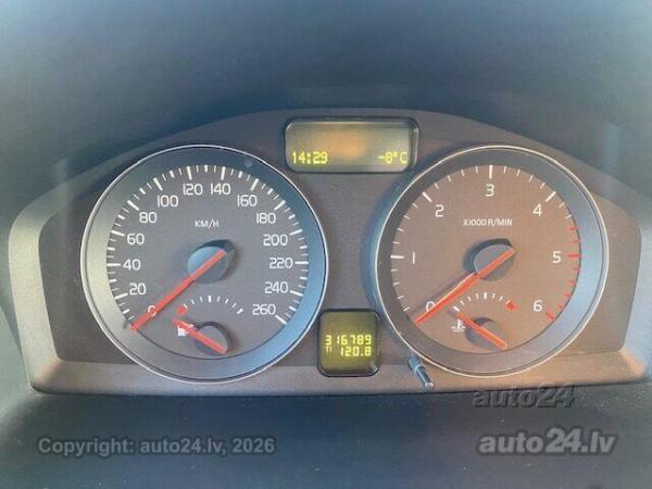 Синий Вольво В50 2011 в Тарту, объемом двигателя 1.60 л и пробегом 317 тыс. км за 4000 €, фото 11 на AUTOMOTO.COM.LV