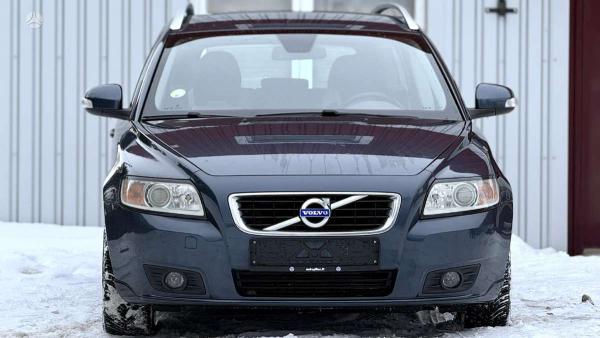Zils Volvo V50 2011 Ukmergė, ar dzinēja tilpumu 1.98 L un nobraukumu 282 tūkst. km par 3500 €, foto 2 vietnē AUTOMOTO.COM.LV