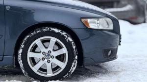 Blue Volvo V50 2011 in Ukmerge, with an engine capacity of 1.98 L and mileage of 282 thousand km for 3500 €, photo 9 on AUTOMOTO.COM.LV