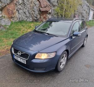Zils Volvo V50 2011 Tallina, ar dzinēja tilpumu 1.60 L un nobraukumu 349 tūkst. km par 3499 €, foto 3 vietnē AUTOMOTO.COM.LV