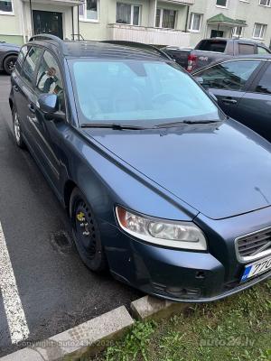 Zils Volvo V50 2011 Tallina, ar dzinēja tilpumu 1.60 L un nobraukumu 229 tūkst. km par 1750 €, foto 6 vietnē AUTOMOTO.COM.LV