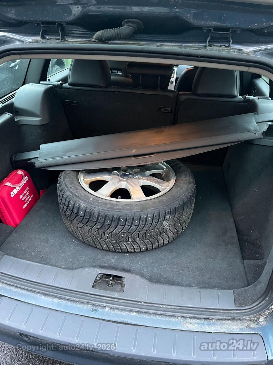 Zils Volvo V50 2011 Tallina, ar dzinēja tilpumu 1.60 L un nobraukumu 229 tūkst. km par 1750 €, foto 14 vietnē AUTOMOTO.COM.LV
