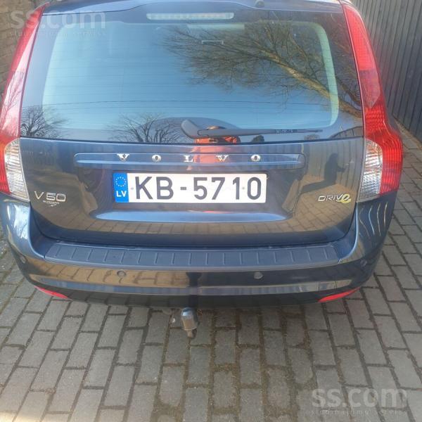 Zils Volvo V50 2011 Rīga, ar dzinēja tilpumu 1.60 L un nobraukumu 233 tūkst. km par 3500 €, foto 6 vietnē AUTOMOTO.COM.LV