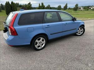Blue Volvo V50 2011 in Elektrenai, with an engine capacity of 2.00 L and mileage of 212 thousand km for 2375 €, photo 9 on AUTOMOTO.COM.LV