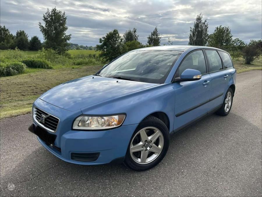 Blue Volvo V50 2011 in Elektrenai, with an engine capacity of 2.00 L and mileage of 212 thousand km for 2375 €, photo 14 on AUTOMOTO.COM.LV