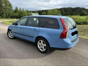Blue Volvo V50 2011 in Elektrenai, with an engine capacity of 2.00 L and mileage of 212 thousand km for 2375 €, photo 18 on AUTOMOTO.COM.LV