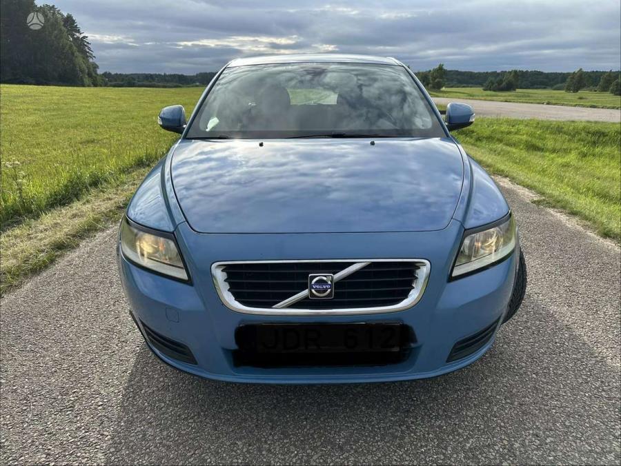 Blue Volvo V50 2011 in Elektrenai, with an engine capacity of 2.00 L and mileage of 212 thousand km for 2375 €, photo 31 on AUTOMOTO.COM.LV