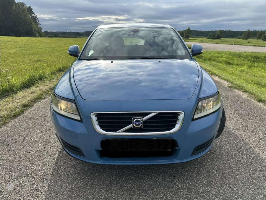 Zils Volvo V50 2011 Kaišiadorys, ar dzinēja tilpumu 2.00 L un nobraukumu 212 tūkst. km par 2275 €, foto 20 vietnē AUTOMOTO.COM.LV