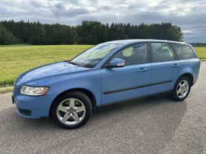 Zils Volvo V50 2011 Kaišiadorys, ar dzinēja tilpumu 2.00 L un nobraukumu 212 tūkst. km par 2275 €, foto 21 vietnē AUTOMOTO.COM.LV