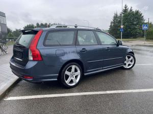 Zils Volvo V50 2011 Viļņa, ar dzinēja tilpumu 1.60 L un nobraukumu 364 tūkst. km par 3450 €, foto 6 vietnē AUTOMOTO.COM.LV