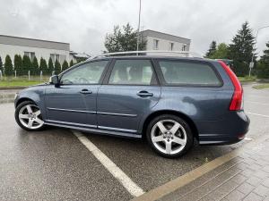 Zils Volvo V50 2011 Viļņa, ar dzinēja tilpumu 1.60 L un nobraukumu 364 tūkst. km par 3450 €, foto 15 vietnē AUTOMOTO.COM.LV