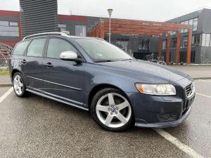 Zils Volvo V50 2011 Viļņa, ar dzinēja tilpumu 1.60 L un nobraukumu 364 tūkst. km par 3450 €, foto 17 vietnē AUTOMOTO.COM.LV