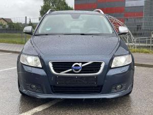 Zils Volvo V50 2011 Viļņa, ar dzinēja tilpumu 1.60 L un nobraukumu 364 tūkst. km par 3450 €, foto 21 vietnē AUTOMOTO.COM.LV