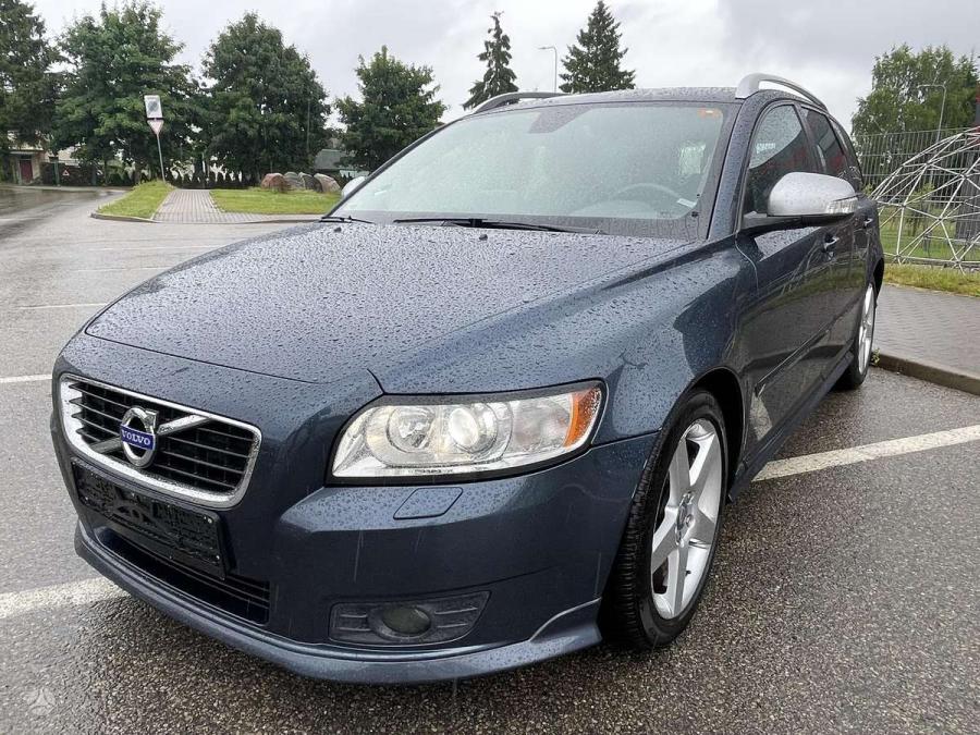 Zils Volvo V50 2011 Viļņa, ar dzinēja tilpumu 1.60 L un nobraukumu 364 tūkst. km par 3450 €, foto 22 vietnē AUTOMOTO.COM.LV