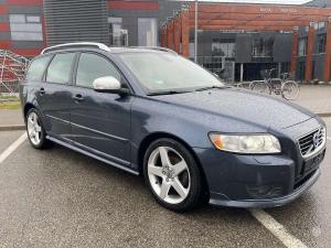 Zils Volvo V50 2011 Viļņa, ar dzinēja tilpumu 1.60 L un nobraukumu 364 tūkst. km par 3450 €, foto 25 vietnē AUTOMOTO.COM.LV