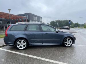 Zils Volvo V50 2011 Viļņa, ar dzinēja tilpumu 1.60 L un nobraukumu 364 tūkst. km par 3450 €, foto 26 vietnē AUTOMOTO.COM.LV