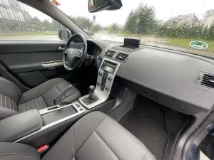 Zils Volvo V50 2011 Viļņa, ar dzinēja tilpumu 1.60 L un nobraukumu 364 tūkst. km par 3450 €, foto 28 vietnē AUTOMOTO.COM.LV