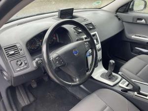 Zils Volvo V50 2011 Viļņa, ar dzinēja tilpumu 1.60 L un nobraukumu 364 tūkst. km par 3450 €, foto 35 vietnē AUTOMOTO.COM.LV