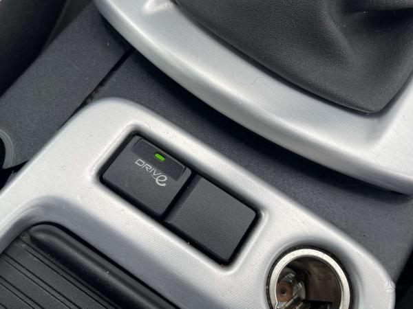 Zils Volvo V50 2011 Viļņa, ar dzinēja tilpumu 1.60 L un nobraukumu 364 tūkst. km par 3400 €, foto 9 vietnē AUTOMOTO.COM.LV