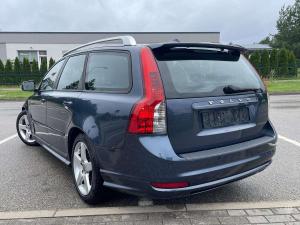 Zils Volvo V50 2011 Viļņa, ar dzinēja tilpumu 1.60 L un nobraukumu 364 tūkst. km par 3400 €, foto 17 vietnē AUTOMOTO.COM.LV