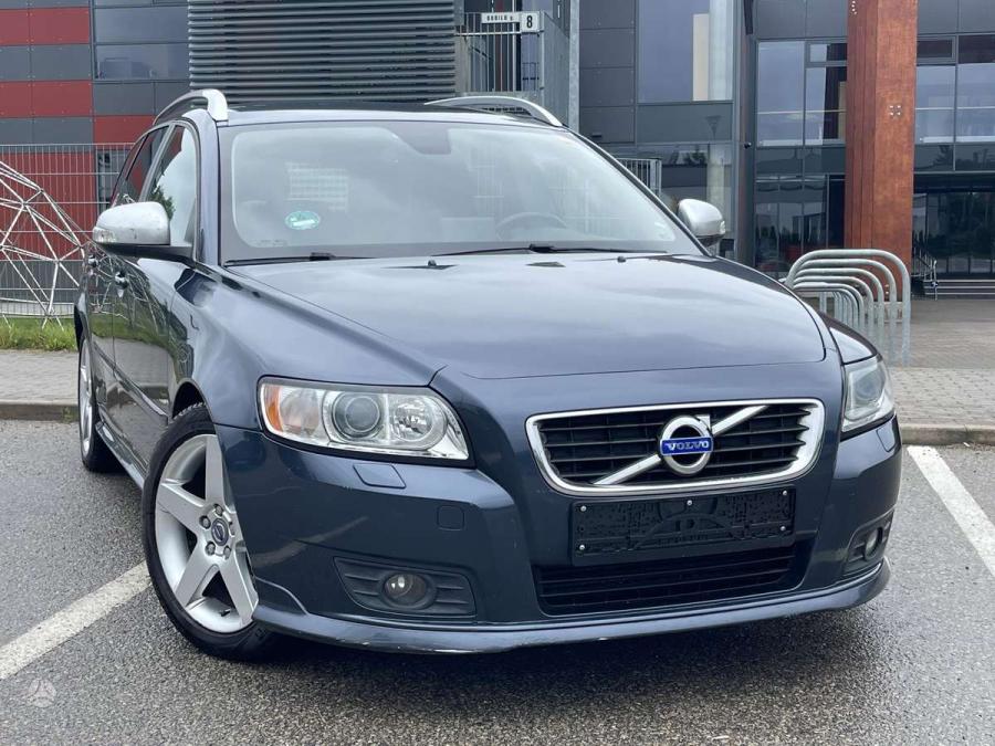 Zils Volvo V50 2011 Viļņa, ar dzinēja tilpumu 1.60 L un nobraukumu 364 tūkst. km par 3400 €, foto 20 vietnē AUTOMOTO.COM.LV