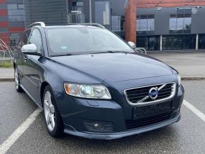 Zils Volvo V50 2011 Viļņa, ar dzinēja tilpumu 1.60 L un nobraukumu 364 tūkst. km par 3400 €, foto 26 vietnē AUTOMOTO.COM.LV
