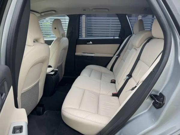Blue Volvo V50 2011 in Jelgava, with an engine capacity of 1.60 L and mileage of 257 thousand km for 4350 €, photo 10 on AUTOMOTO.COM.LV