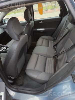Zils Volvo V50 2011 Bauska, ar dzinēja tilpumu 2.00 L un nobraukumu 350 tūkst. km par 4100 €, foto 5 vietnē AUTOMOTO.COM.LV