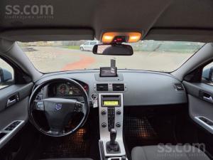Zils Volvo V50 2011 Bauska, ar dzinēja tilpumu 2.00 L un nobraukumu 350 tūkst. km par 4100 €, foto 6 vietnē AUTOMOTO.COM.LV