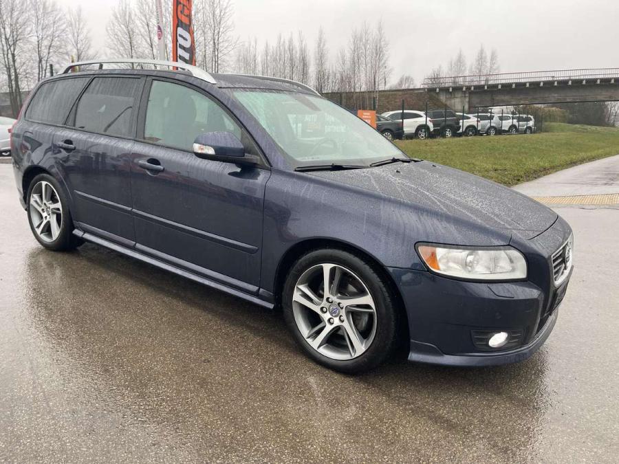 Blue Volvo V50 2012 in Kaunas, with an engine capacity of 1.56 L and mileage of 235 thousand km for 4450 €, photo 6 on AUTOMOTO.COM.LV