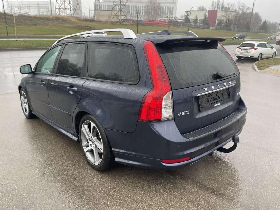 Blue Volvo V50 2012 in Kaunas, with an engine capacity of 1.56 L and mileage of 235 thousand km for 4450 €, photo 13 on AUTOMOTO.COM.LV
