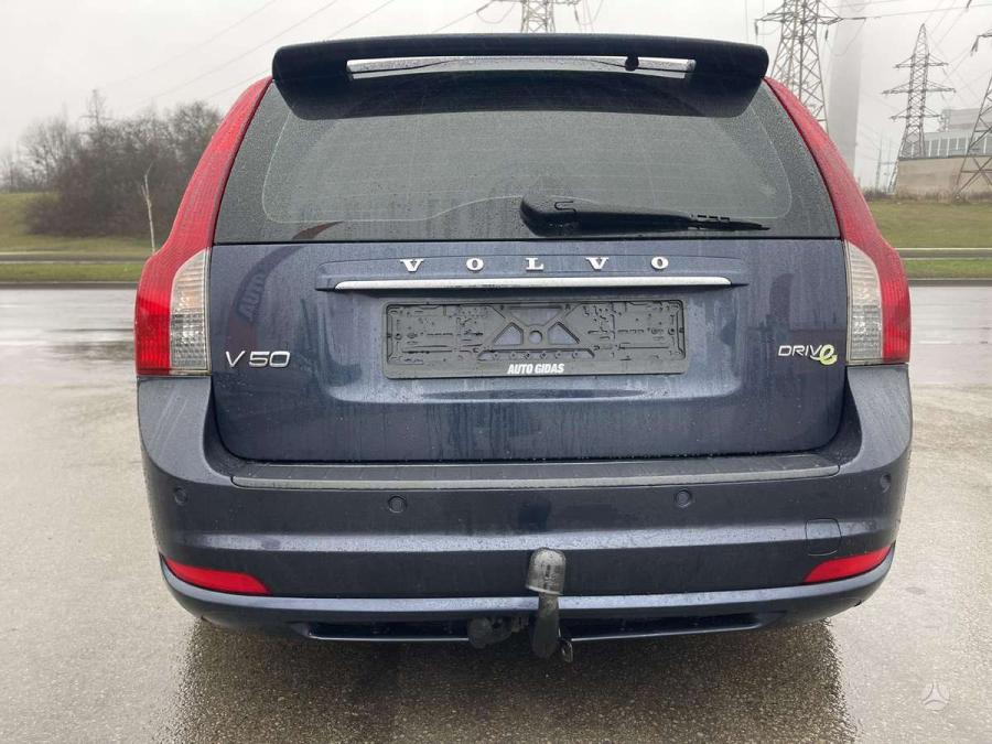 Blue Volvo V50 2012 in Kaunas, with an engine capacity of 1.56 L and mileage of 235 thousand km for 4450 €, photo 16 on AUTOMOTO.COM.LV