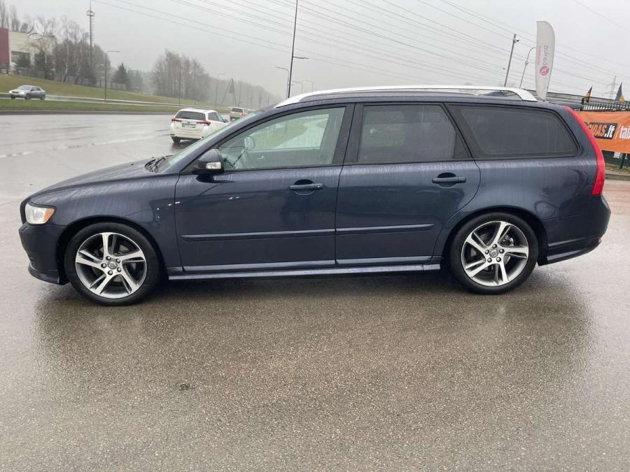 Blue Volvo V50 2012 in Kaunas, with an engine capacity of 1.56 L and mileage of 235 thousand km for 4450 €, photo 17 on AUTOMOTO.COM.LV