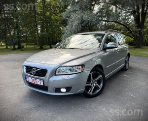 Blue Volvo V50 2012 in Jurmala, with an engine capacity of 1.60 L and mileage of 339 thousand km for 3800 €, photo 3 on AUTOMOTO.COM.LV