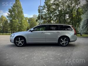Blue Volvo V50 2012 in Jurmala, with an engine capacity of 1.60 L and mileage of 339 thousand km for 3800 €, photo 6 on AUTOMOTO.COM.LV