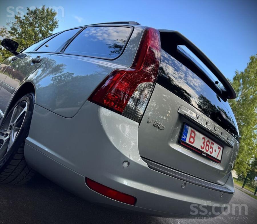 Blue Volvo V50 2012 in Jurmala, with an engine capacity of 1.60 L and mileage of 339 thousand km for 3800 €, photo 14 on AUTOMOTO.COM.LV