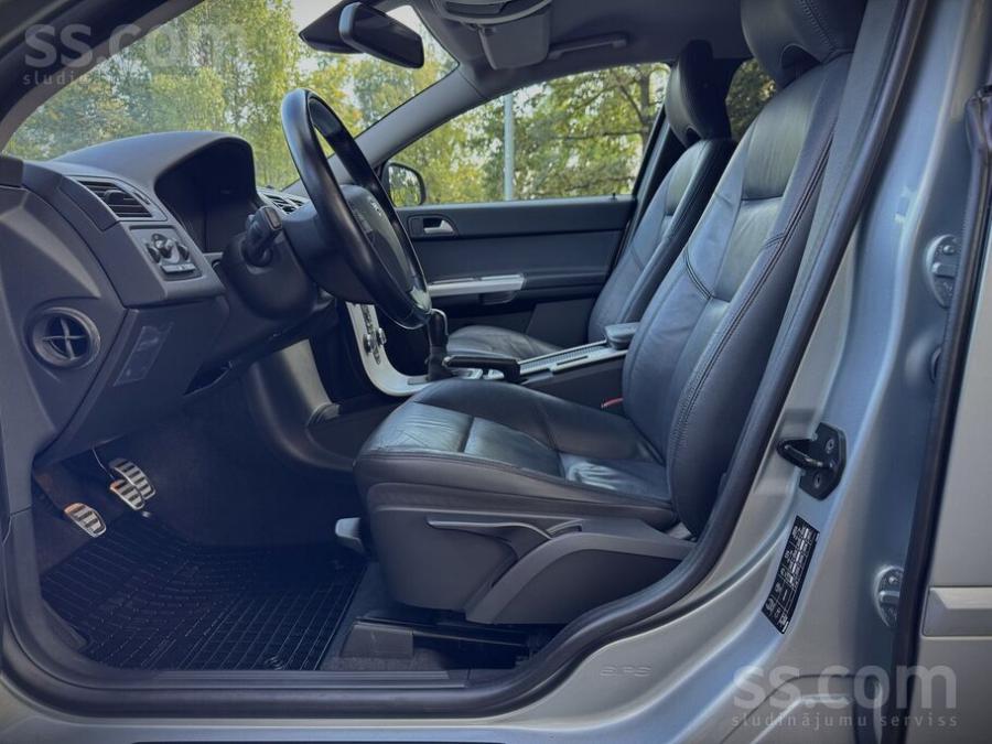 Blue Volvo V50 2012 in Jurmala, with an engine capacity of 1.60 L and mileage of 339 thousand km for 3800 €, photo 17 on AUTOMOTO.COM.LV